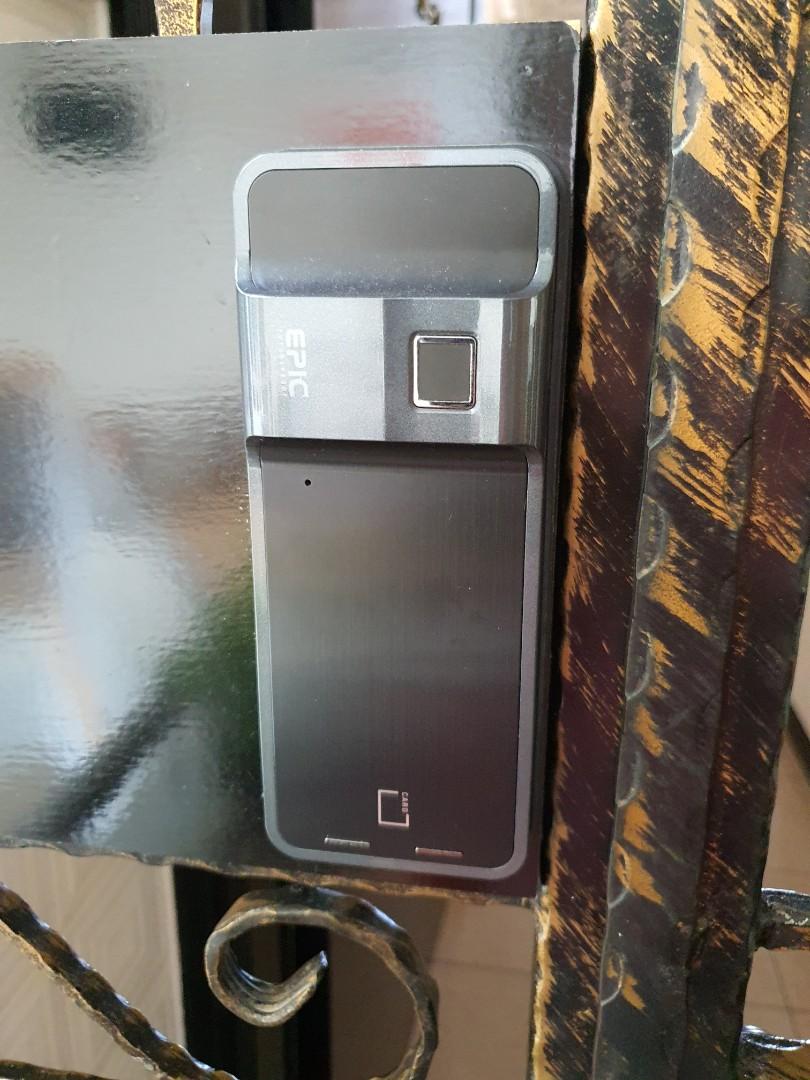 Epic gate lock, TV & Home Appliances, Other Home Appliances on Carousell