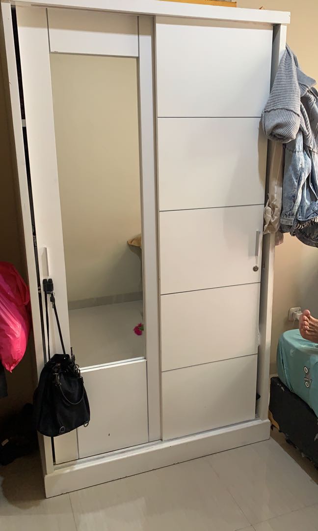 Jual lemari baju dan rak, Perabotan Rumah di Carousell