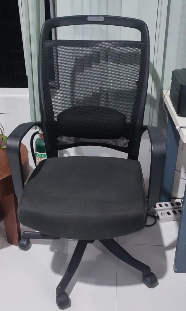 Merryfair fulkrum office chair, Furniture & Home Living, Furniture ...