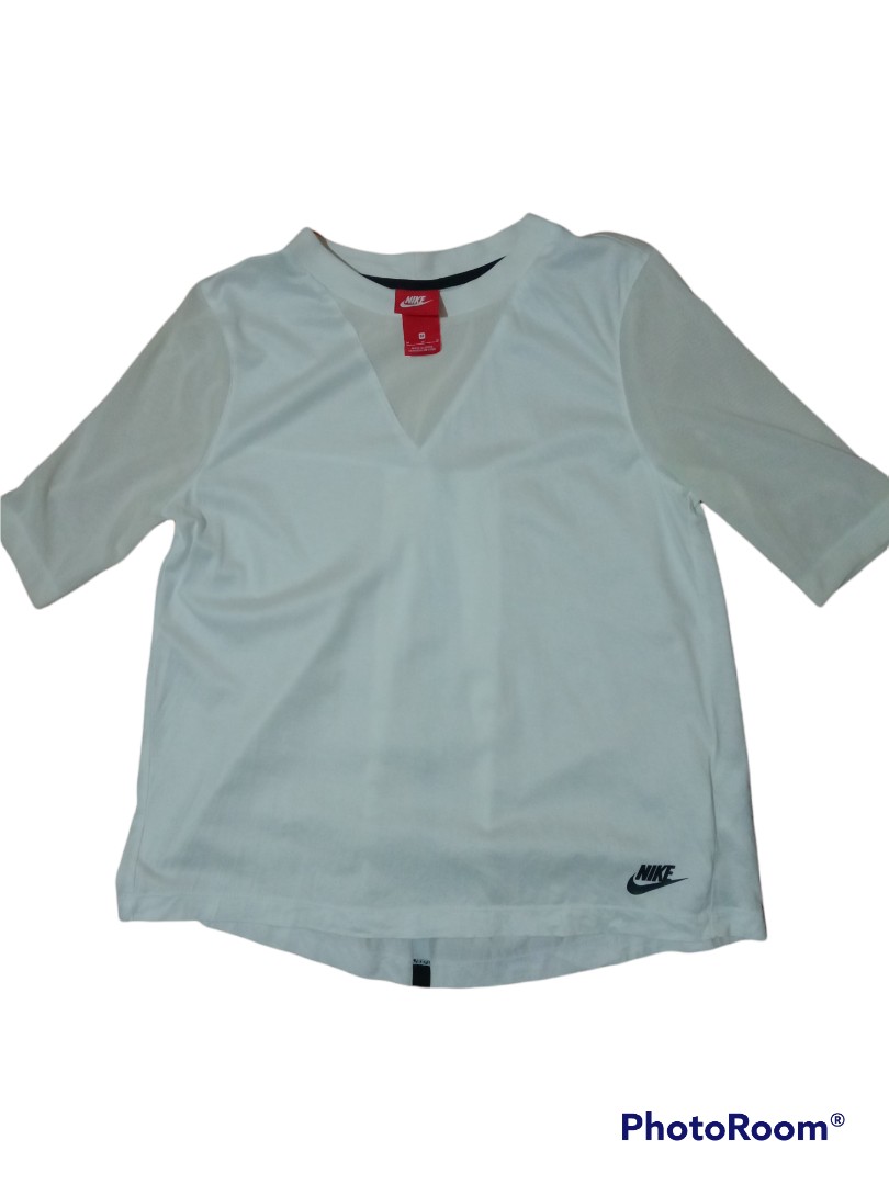 Nike red tag, Women's Fashion, Tops, Shirts on Carousell