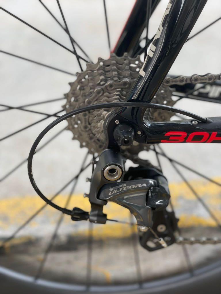 Pinarello Marvel latest internal cable routing, Sports Equipment ...