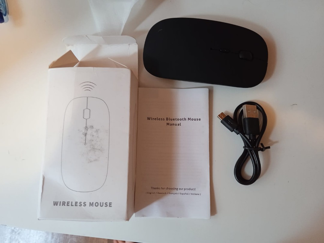 Smooth Wireless Bluetooth mouse Black, Computers & Tech, Parts ...