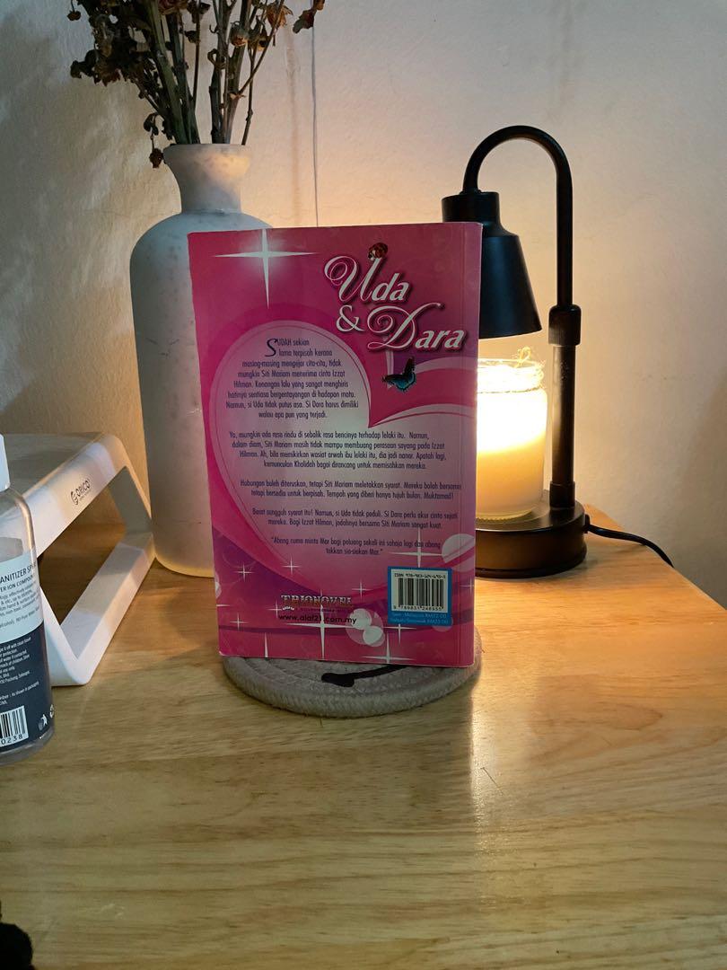 Uda & Dara (novel melayu), Hobbies & Toys, Books & Magazines, Comics ...