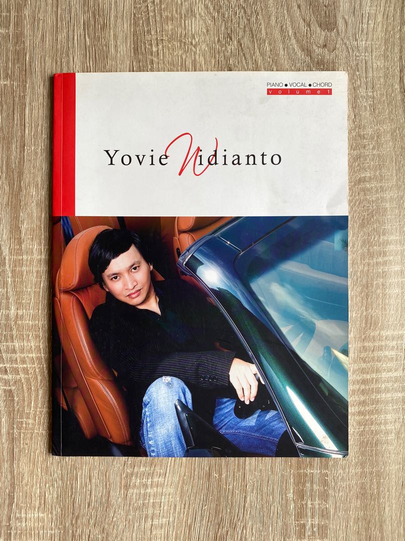 Buku Partitur Piano YOVIE WIDIANTO Lagu Pop Musik Indonesia Vokal Chord ...
