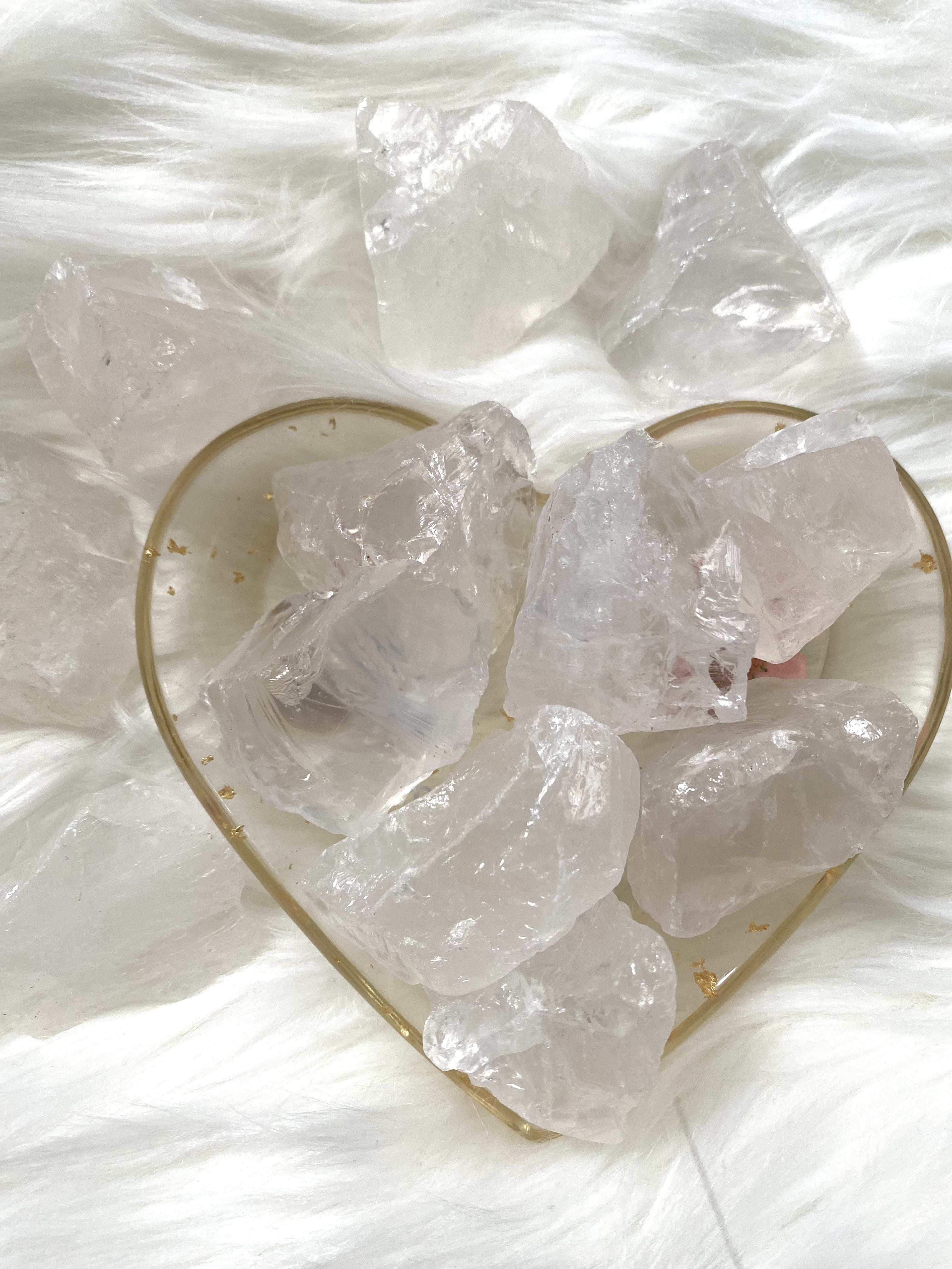 Clear Quartz Raw Chunk, Women's Fashion, Jewelry & Organisers, Precious ...
