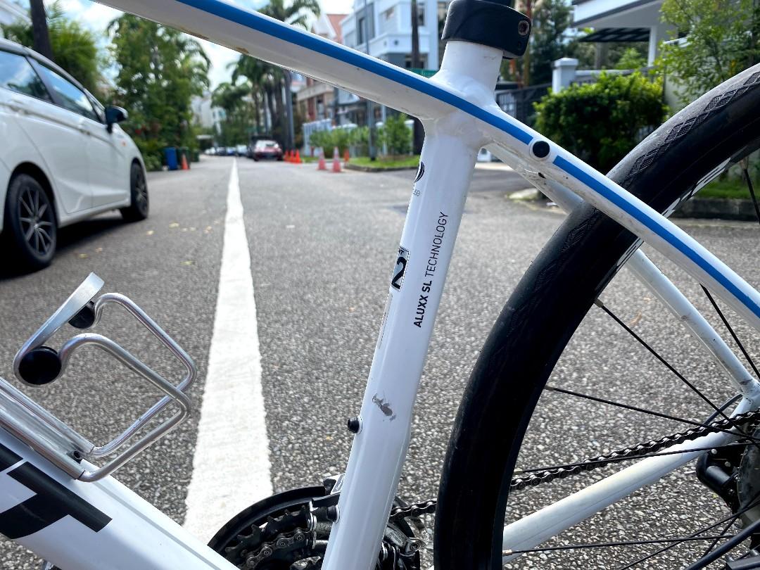 GIANT ESCAPE SL 2 SL2 Shimano Altus Tourney 24-speed Hydraulic Disc ...