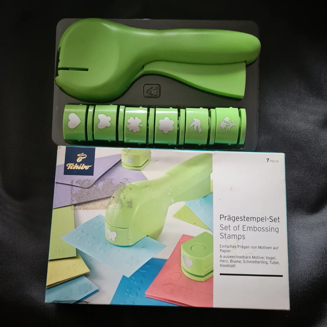 Hand held embossing set, Hobbies & Toys, Stationery & Craft, Craft ...