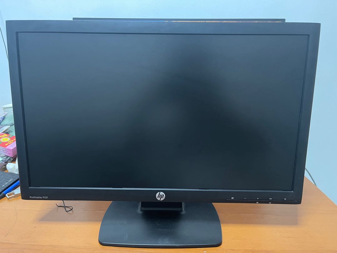 HP Monitor ProDisplay P221, Computers & Tech, Desktops on Carousell
