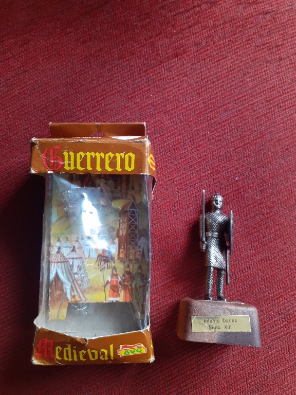 Knight Sharpener 1980s, Hobbies & Toys, Memorabilia & Collectibles ...