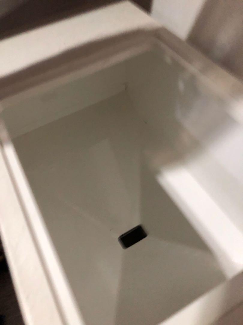 Kyowa 5kg rice dispenser with 150g rice release per press, Furniture ...