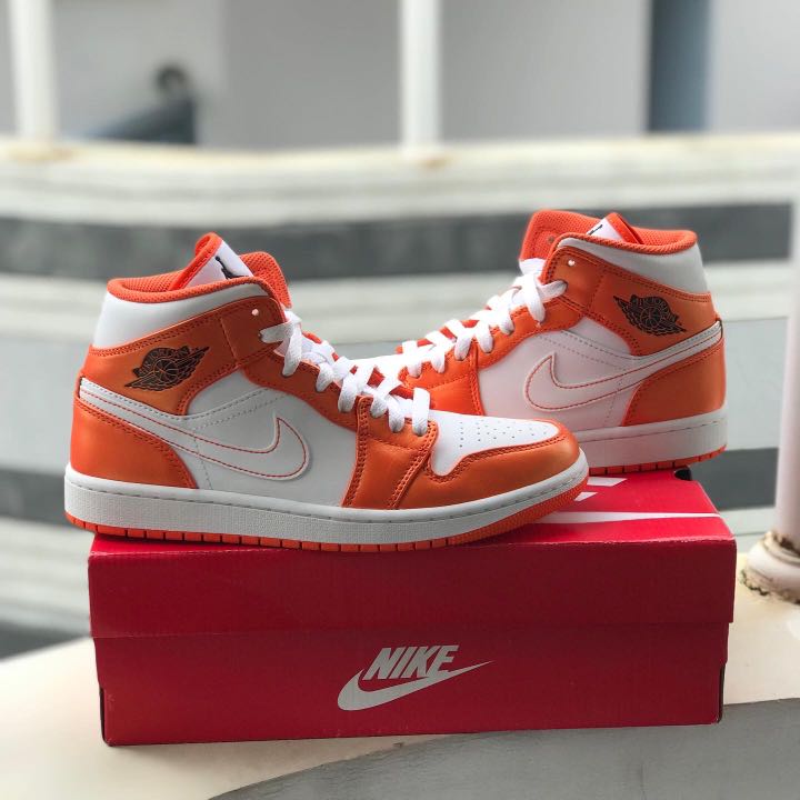 Nike air Jordan 1 electro orange original, Fesyen Pria, Sepatu ...