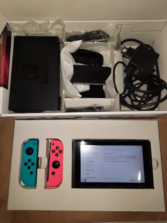 Nintendo Switch Gen 1 Neon Full Set, Video Gaming, Video Game Consoles ...