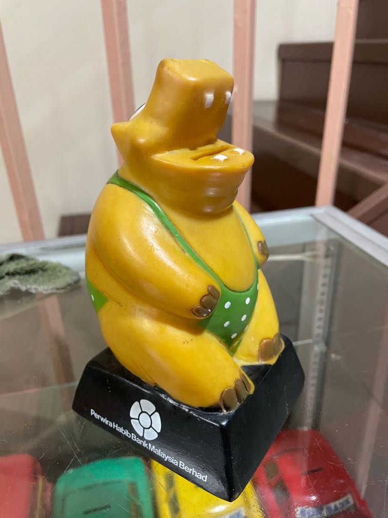 Perwira Habib Bank Coin Box, Hobbies & Toys, Collectibles & Memorabilia ...