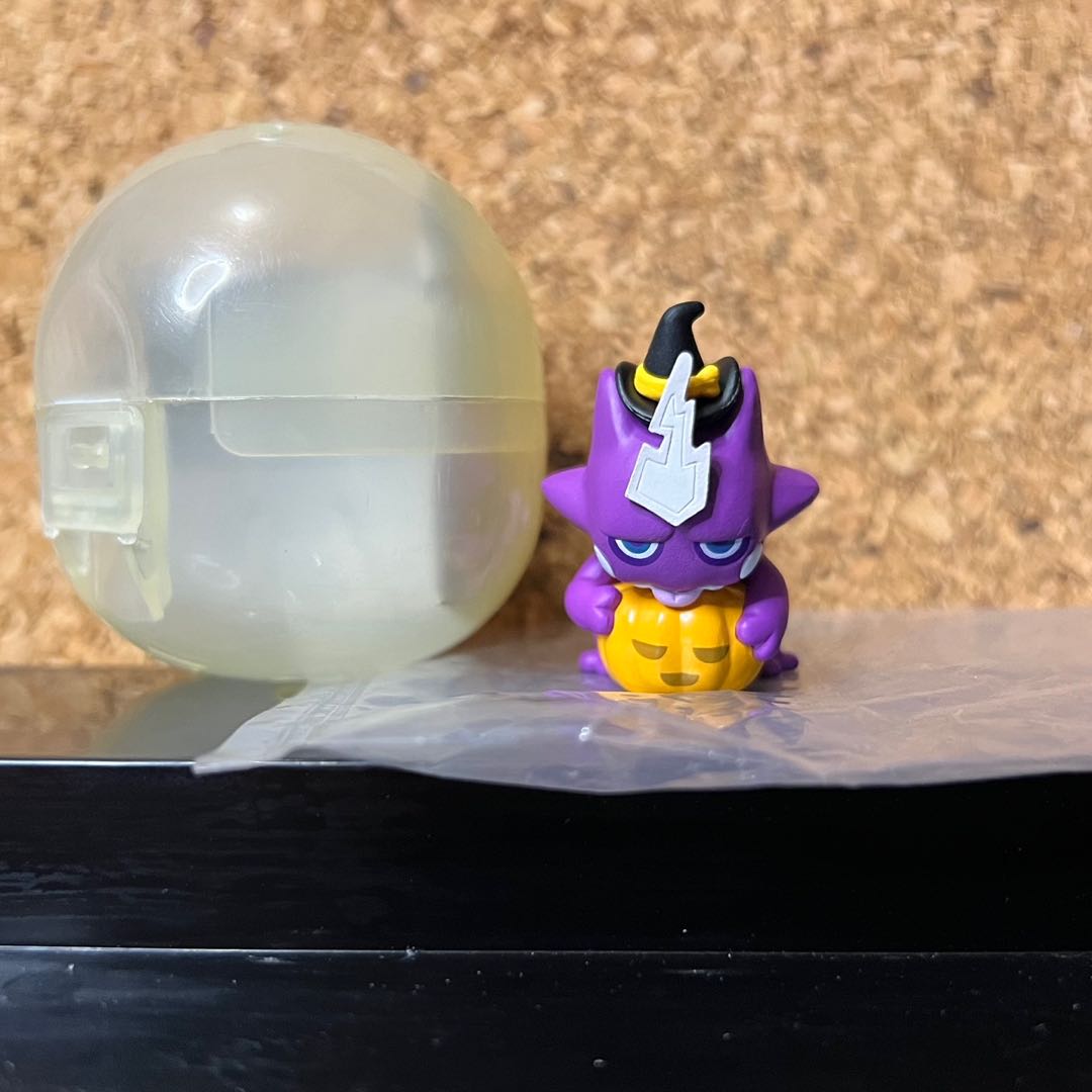 Pokemon 2021 Takara Tomy Waku Waku Halloween Mascot Series Toxel Figure ...