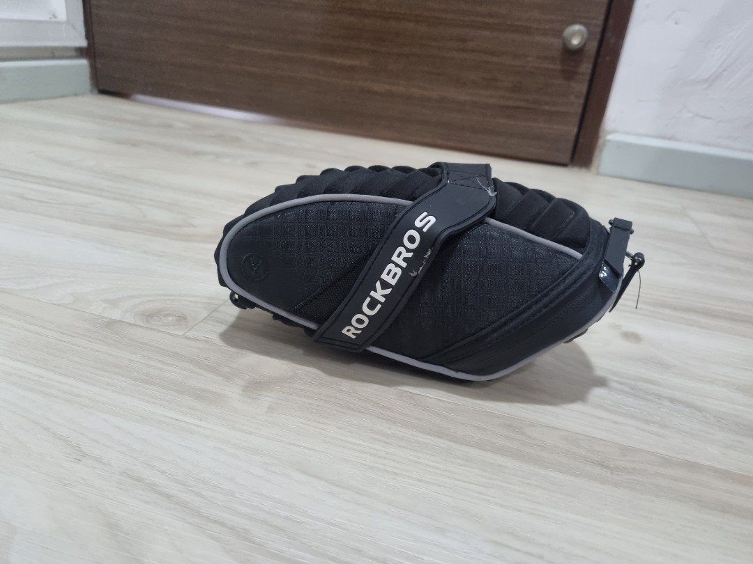 Rockbros saddle bag, Sports Equipment, Bicycles & Parts, Parts ...