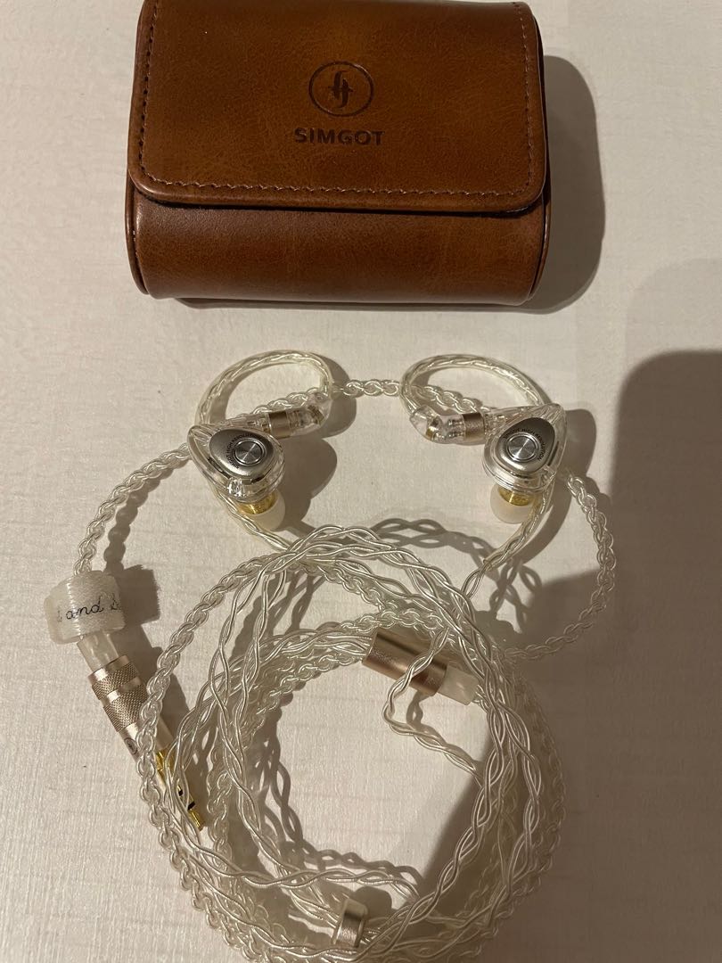 Simgot em2 Hifi iem earphone , Audio, Earphones on Carousell