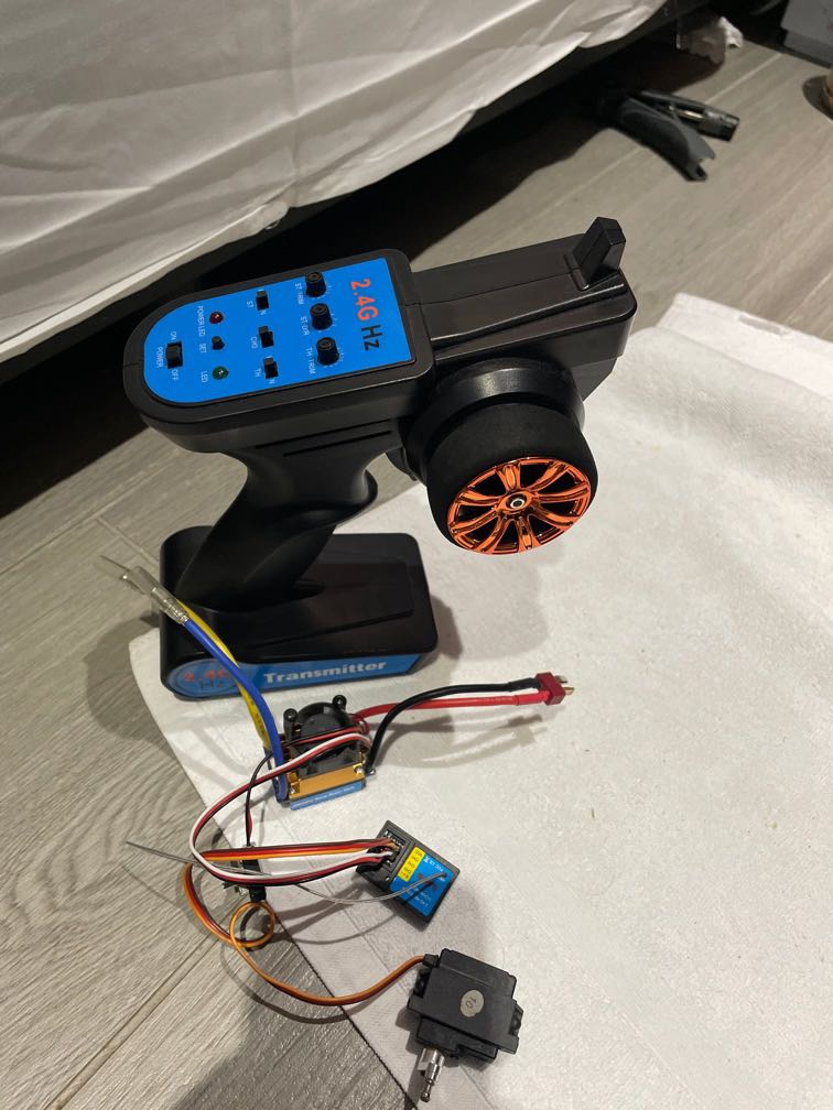 Tx rx esc n servo for buggy, Hobbies & Toys, Toys & Games on Carousell
