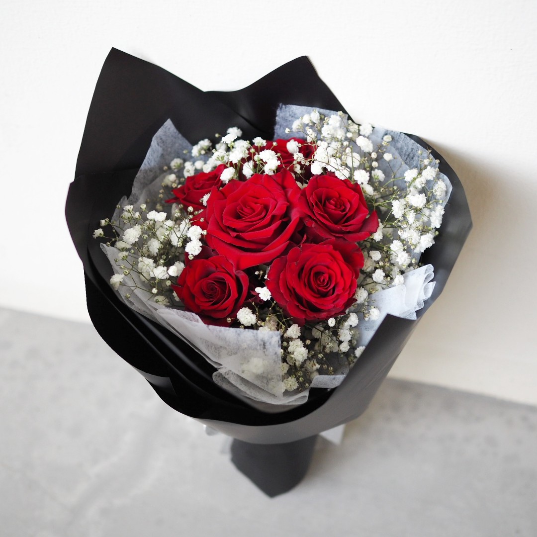 Valentines day rose flower bouquet, Hobbies & Toys, Stationery & Craft ...