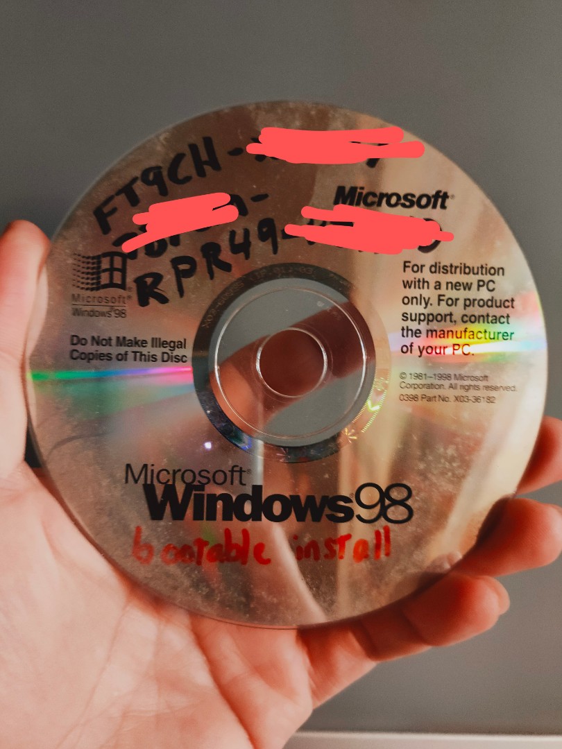 Windows 98 Microsoft CD ROM installation disc, genuine with CD key ...