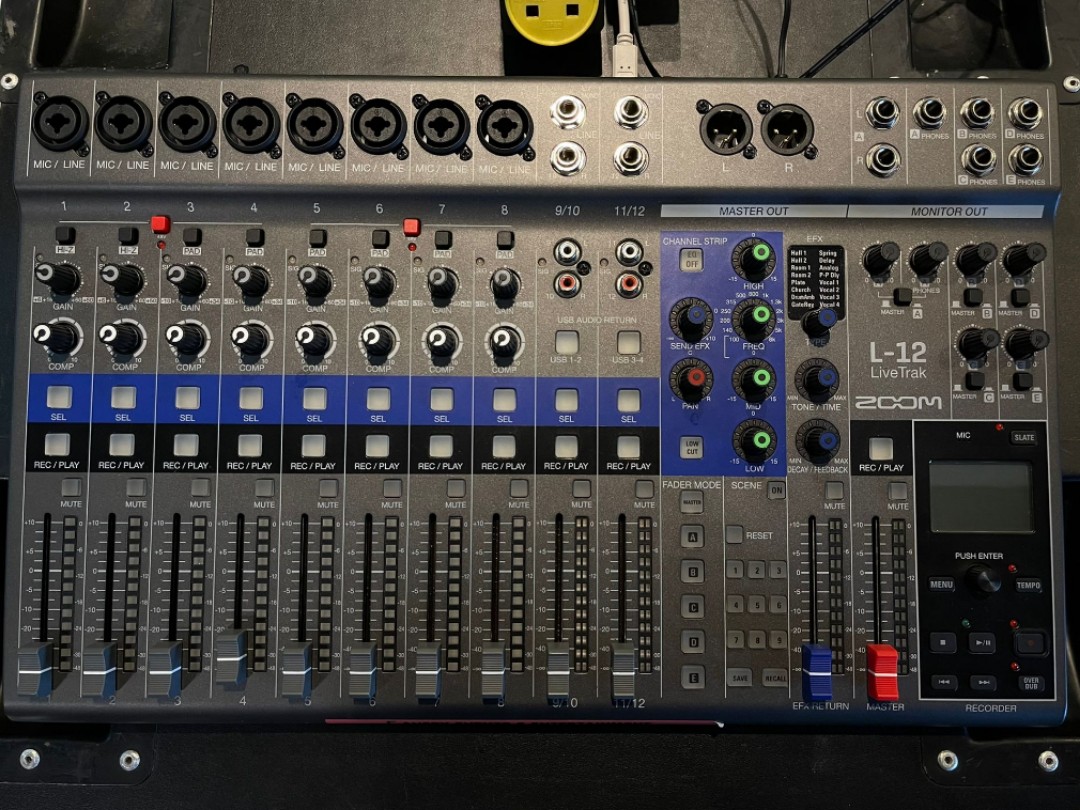 Zoom L12 12-Channel Digital Audio Mixer with USB Audio Interface and ...