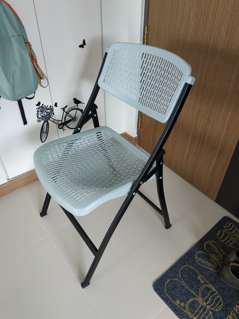 Collapsible chair, Furniture & Home Living, Furniture, Chairs on Carousell