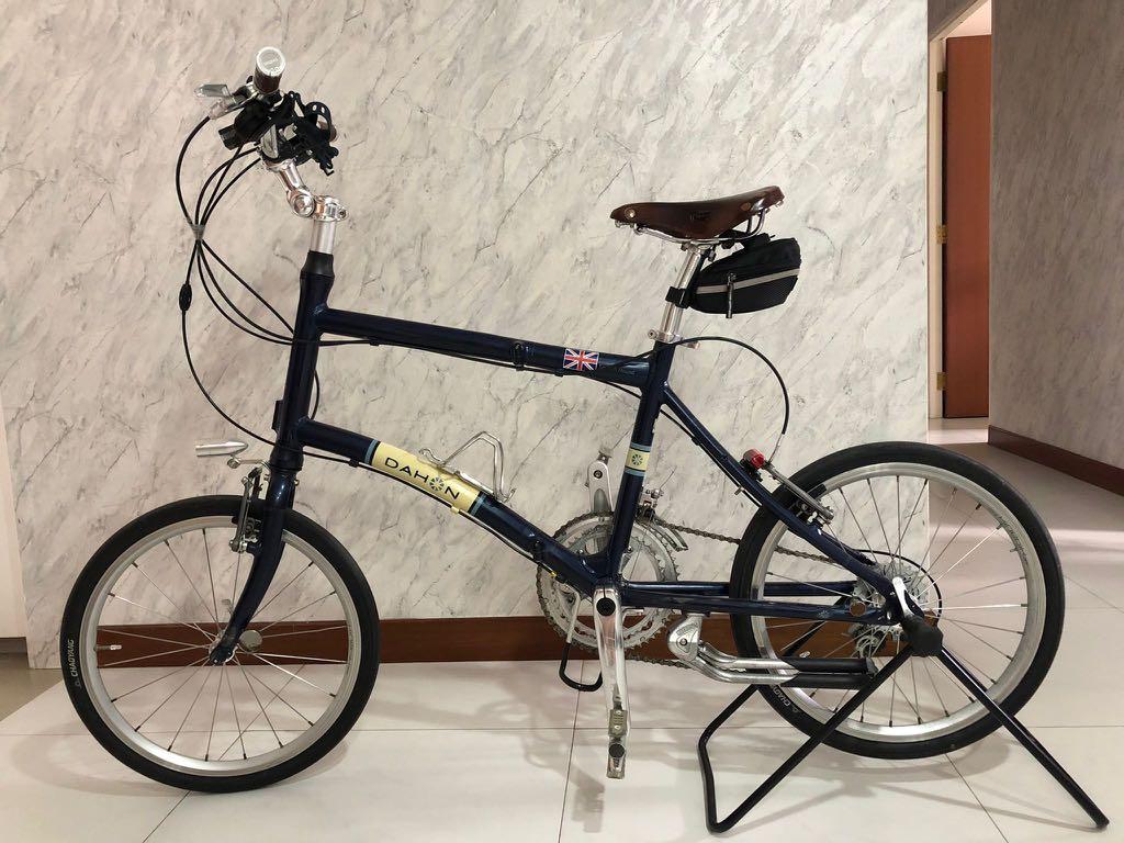 Dahon Mini Velo foldie Smooth Hound, Sports Equipment, Bicycles & Parts, Bicycles on Carousell