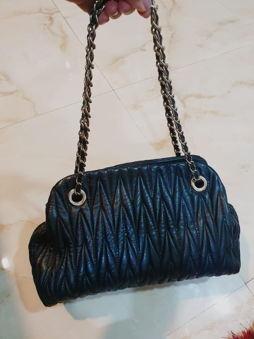 Dilaks bag on Carousell