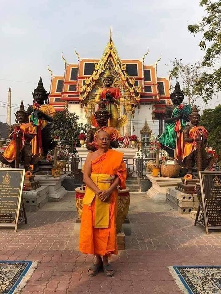 Last Piece!! LP Yit - Wat Chulamanee - Taowesuwan Amulet - Rare ...