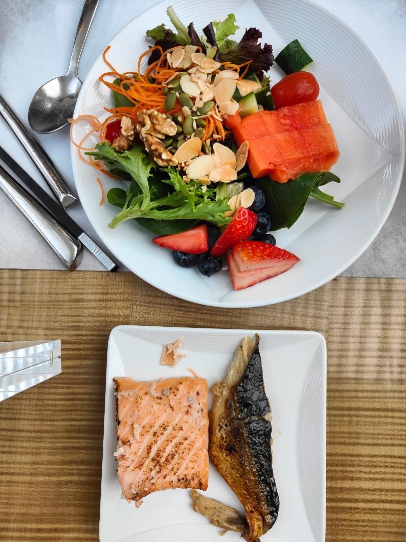 Mbs hotel room high tea cocktail breakfast buy one get one free club 55 ...