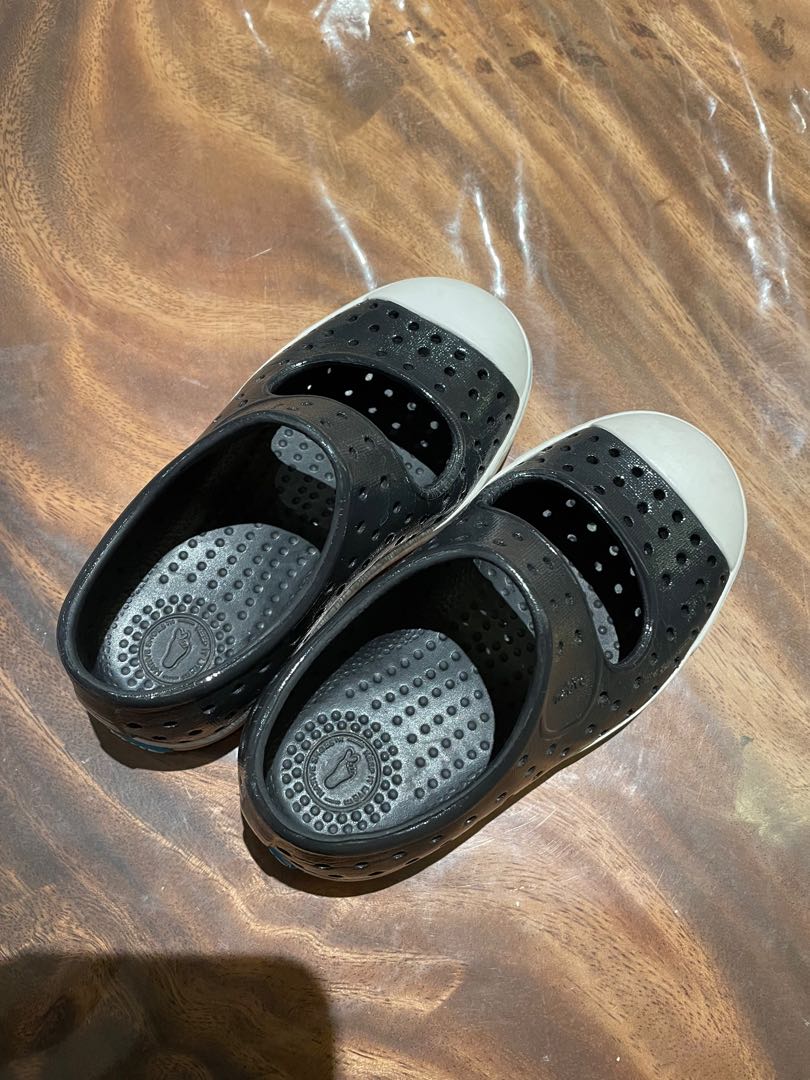 Native C7 shoes, Babies & Kids, Babies & Kids Fashion on Carousell