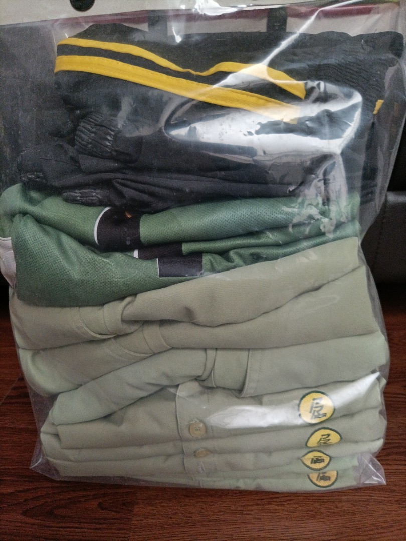 Pasir Ris Secondary School (PRSS) Uniform, Hobbies & Toys, Stationery ...