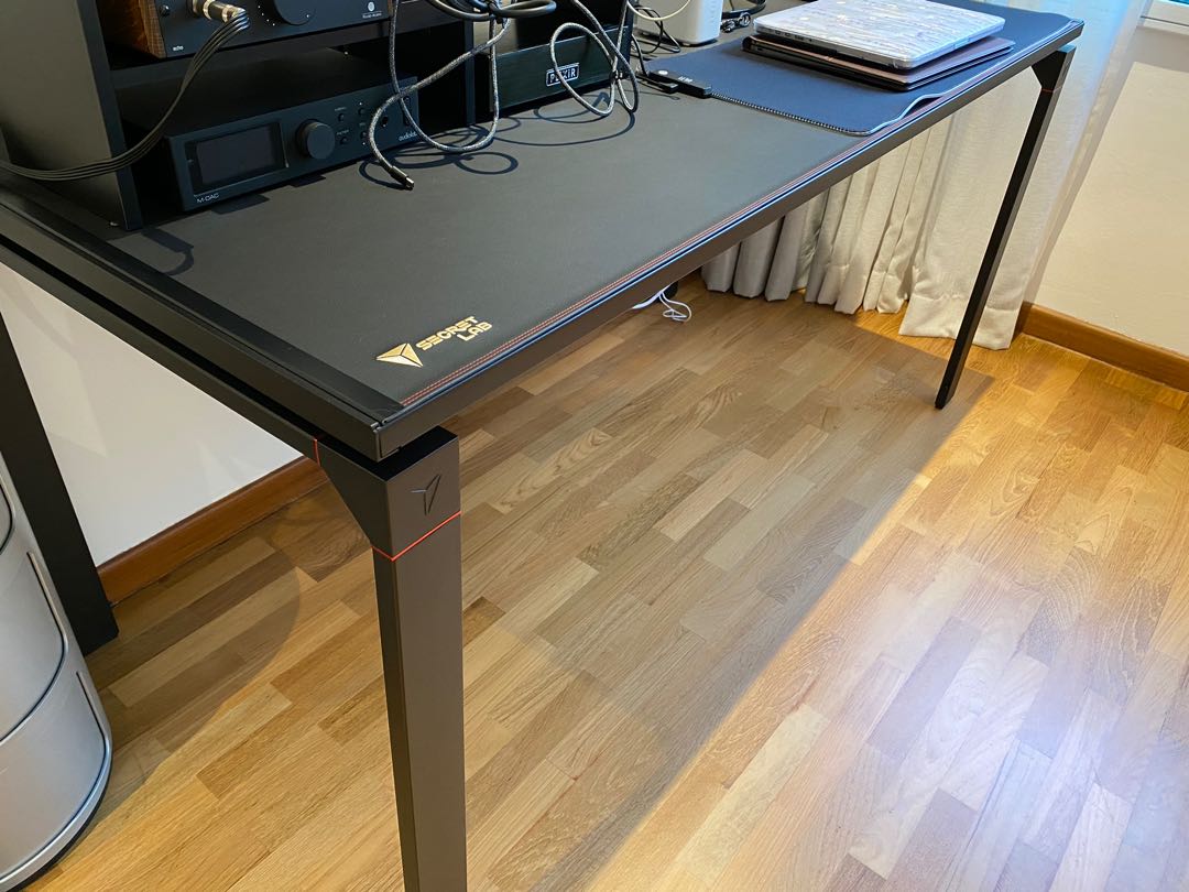 Secretlab Magnus Table with Cable Management Accessories, Furniture ...