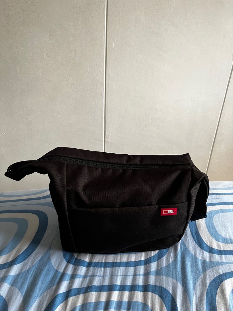 Sirui slinglite 8 camera bag, Photography, Photography Accessories ...