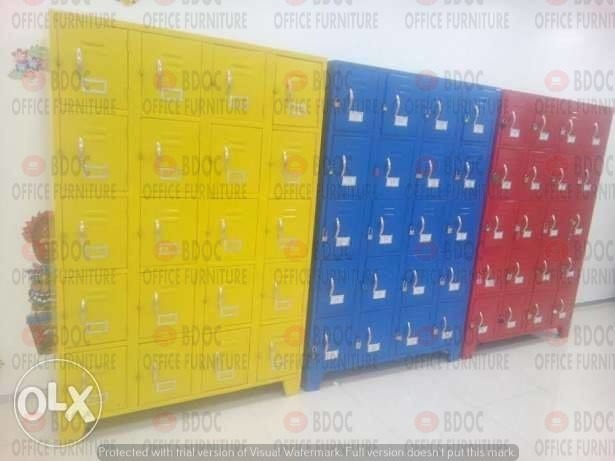 20-door locker cabinet with stand, pad-lock and key-lock, Furniture ...