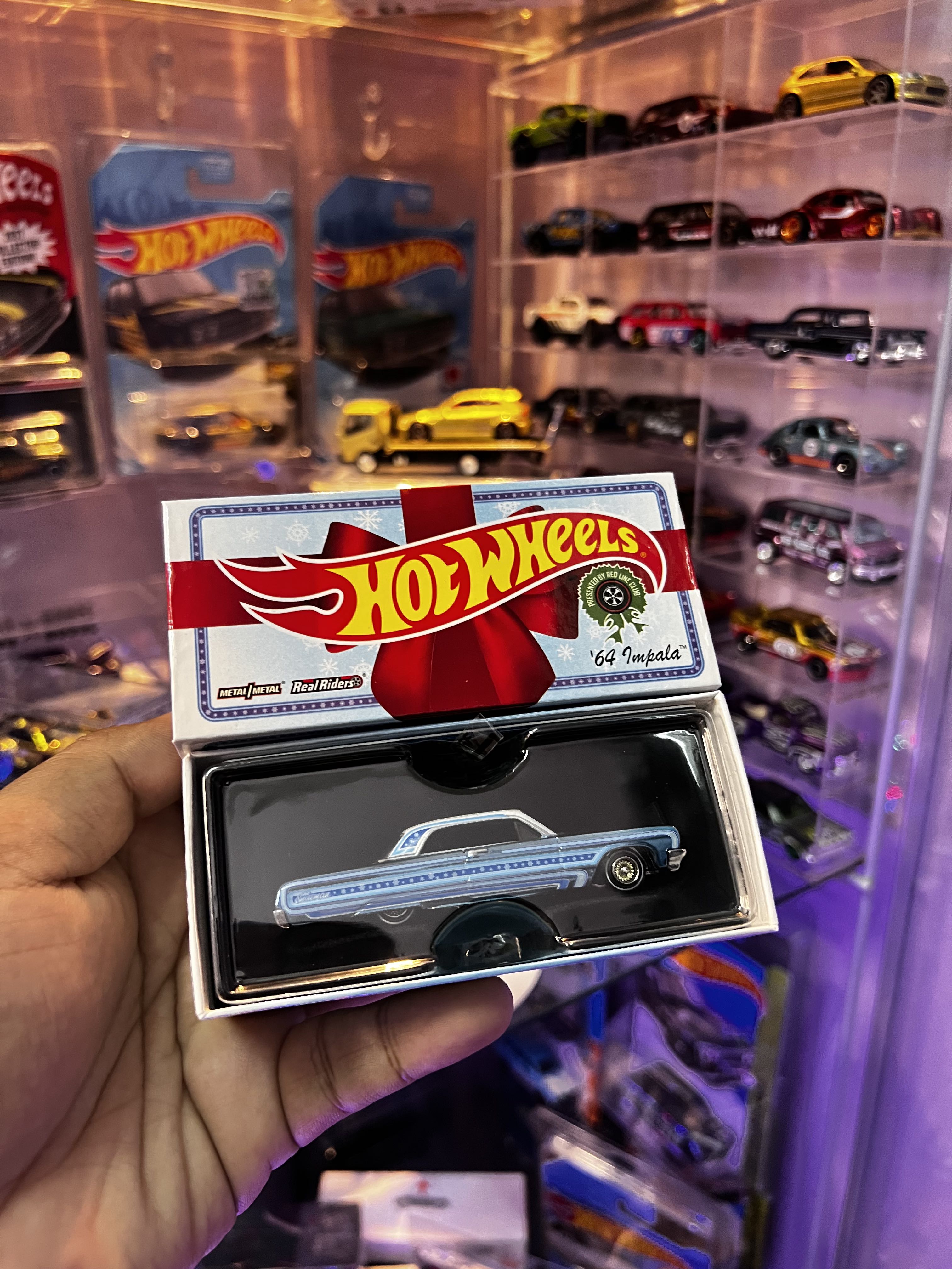 Hot Wheels RLC Exclusive Holiday ’64 Impala The Snowman, Hobbies & Toys ...