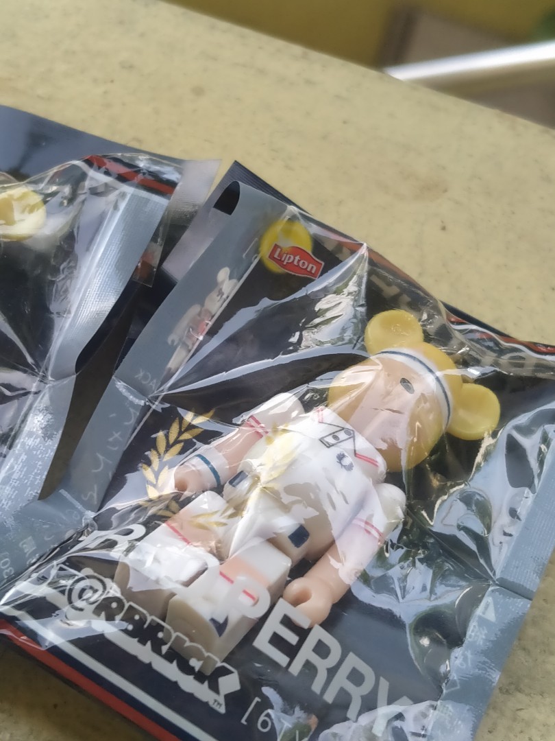 Fred Perry Bear brick keychain, Hobbies & Toys, Memorabilia ...