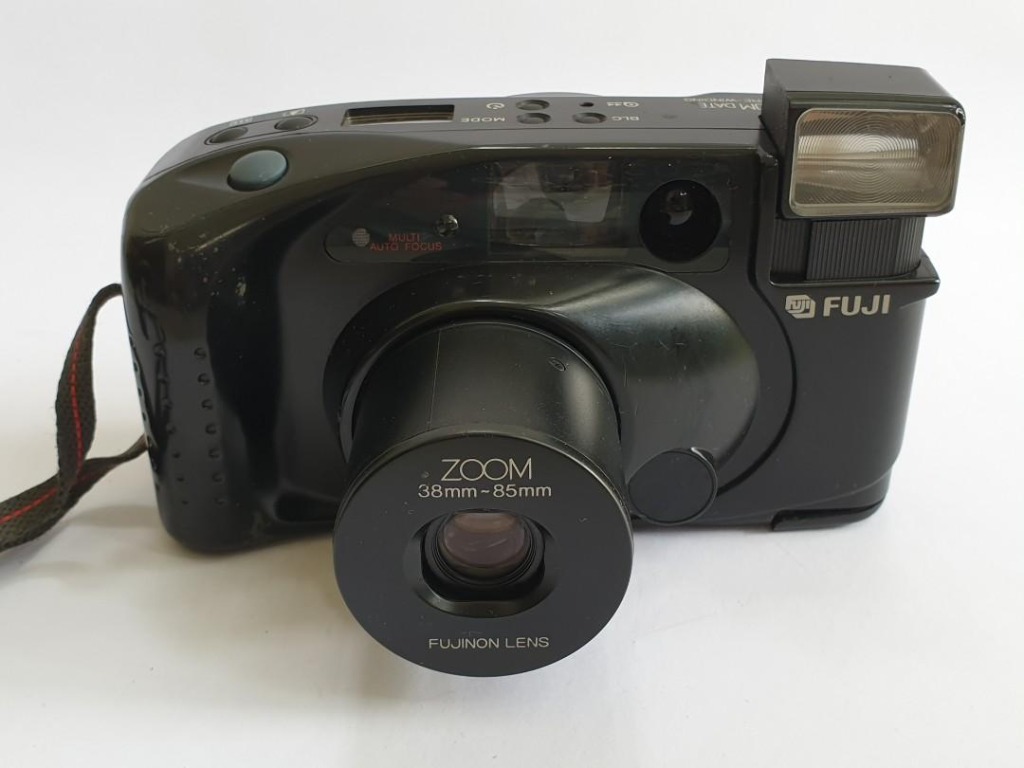 Fujifilm DL-900 Zoom 35mm Film Camera, Photography, Cameras on Carousell