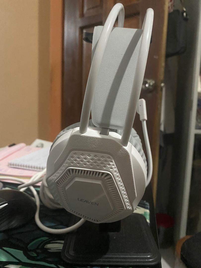 Leaven G70 with stand, Audio, Headphones & Headsets on Carousell