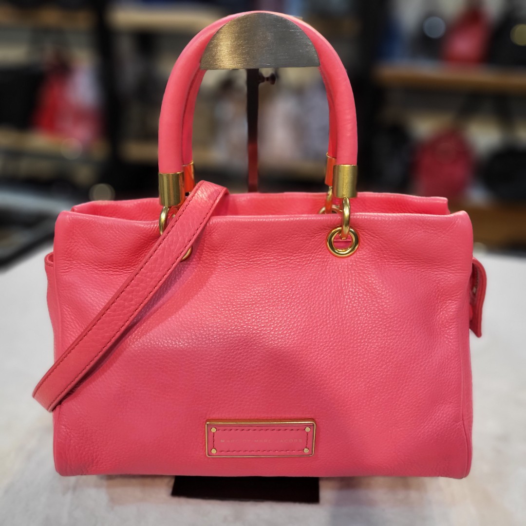 Marc By Marc Jacob's Too Hot To Handle, Luxury, Bags & Wallets on Carousell