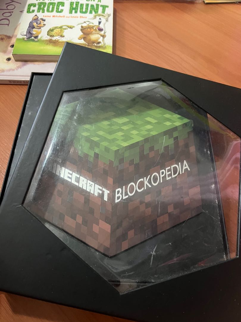 Minecraft Blockopedia, Hobbies & Toys, Books & Magazines, Fiction & Non ...