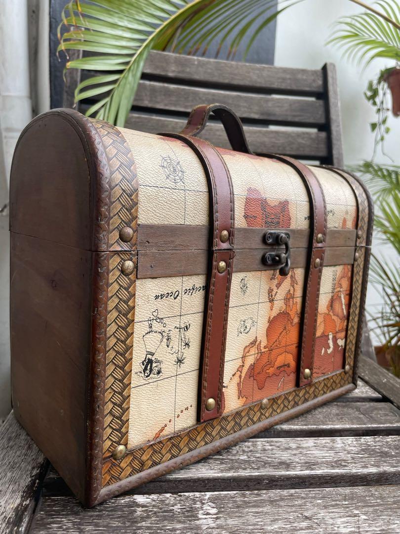 Mini world map trunk ( table top size ) , Furniture & Home Living, Home Decor, Other Home Decor ...