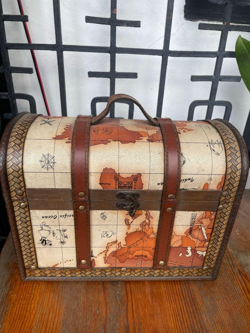 Mini world map trunk ( table top size ) , Furniture & Home Living, Home Decor, Other Home Decor ...