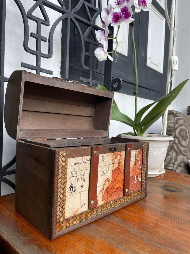 Mini world map trunk ( table top size ) , Furniture & Home Living, Home ...