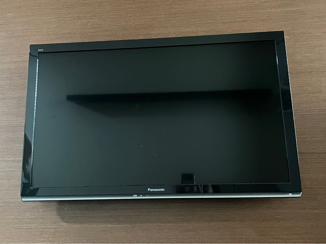 Panasonic 32 inch TV, TV & Home Appliances, TV & Entertainment, TV on ...