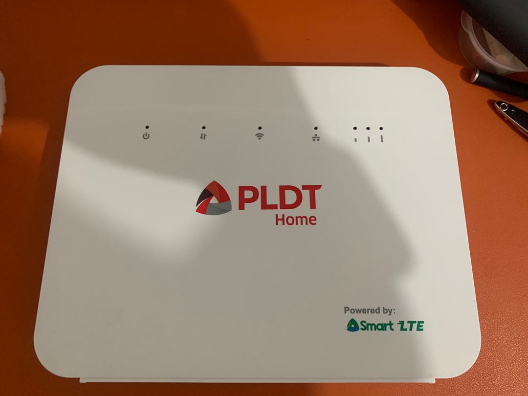 PLDT Home Prepaid WiFi Smart Boosteven R281 LTE Advanced, Computers ...