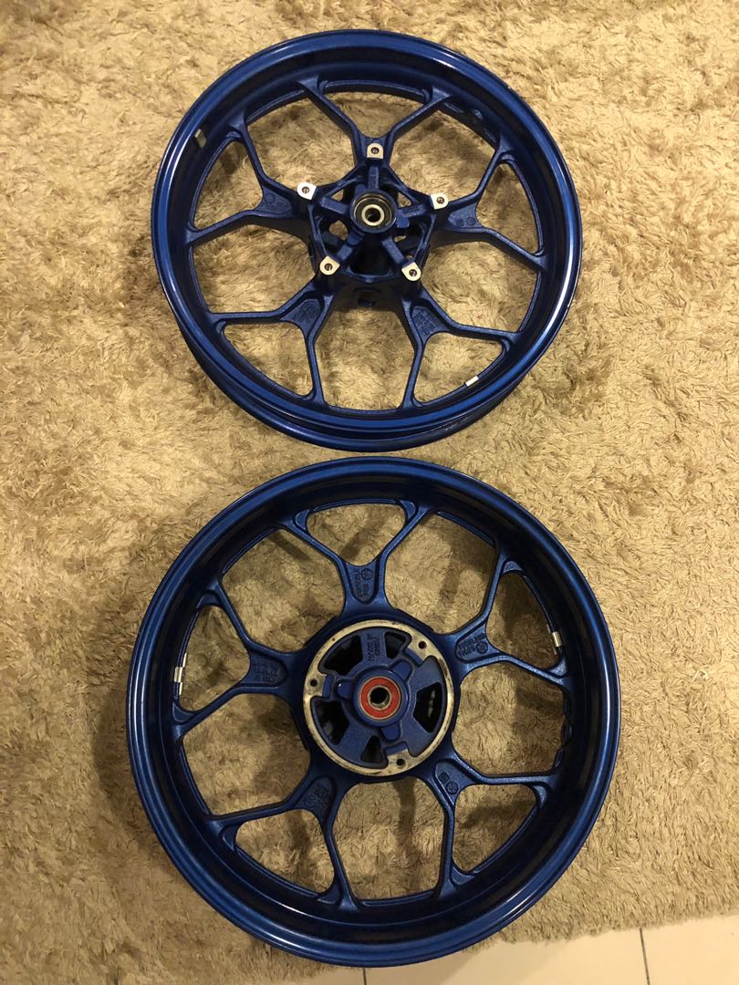 RIM STANDARD YAMAHA R25, Motorbikes on Carousell