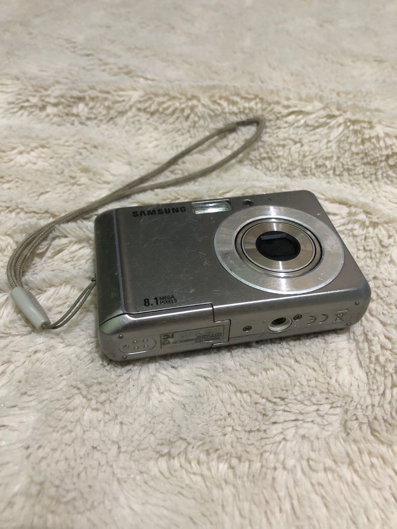 Samsung digital camera defective, Photography, Cameras on Carousell