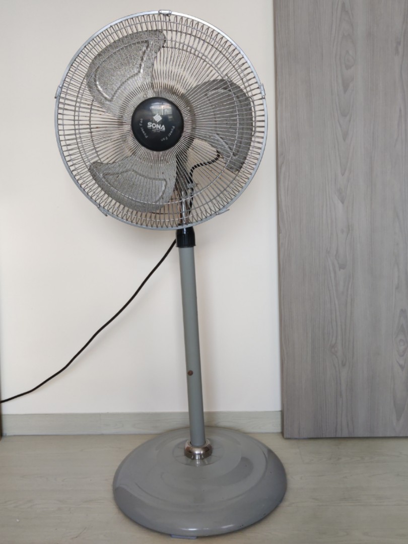 SONA Metal Fan 16 inch, Furniture & Home Living, Lighting & Fans, Fans ...