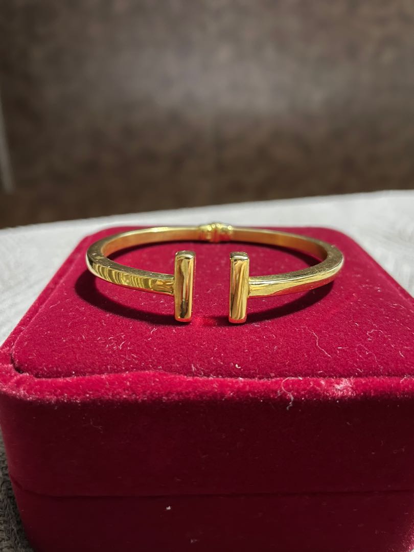 T bangle 916 gold, Luxury, Accessories on Carousell
