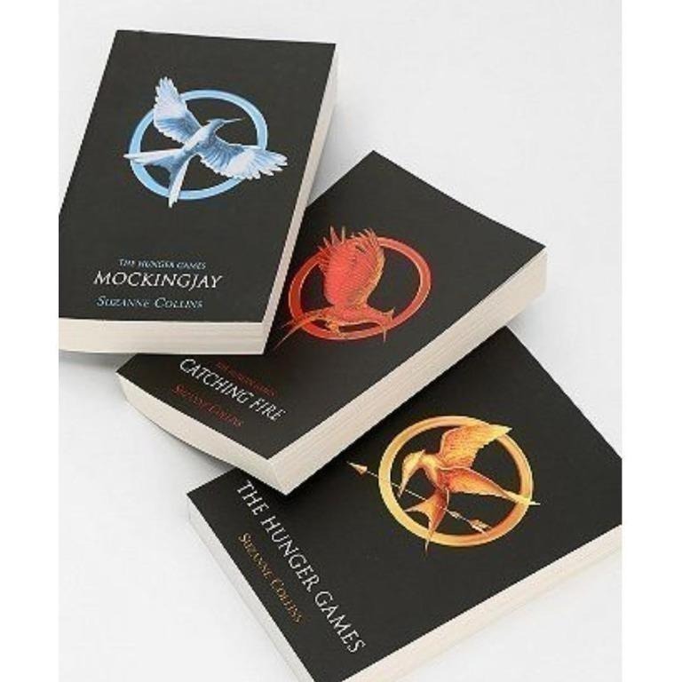 The Hunger Games Trilogy Book Set, Hobbies & Toys, Books & Magazines ...